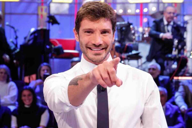 "Ho scoperto che...", Signorini lo rivela su Stefano De Martino: ancora ...